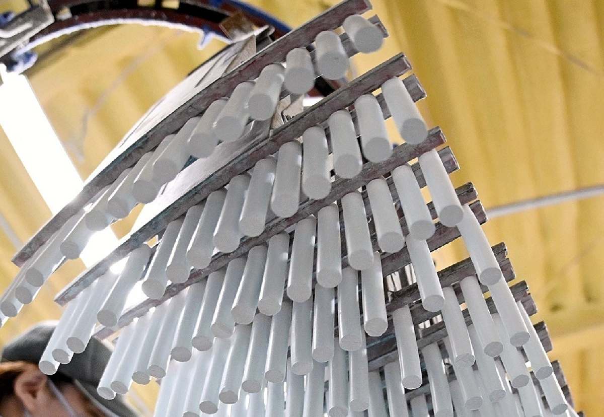 Chalk Plant Churns Out Blackboard Essential Ahead of Japan’s School ...