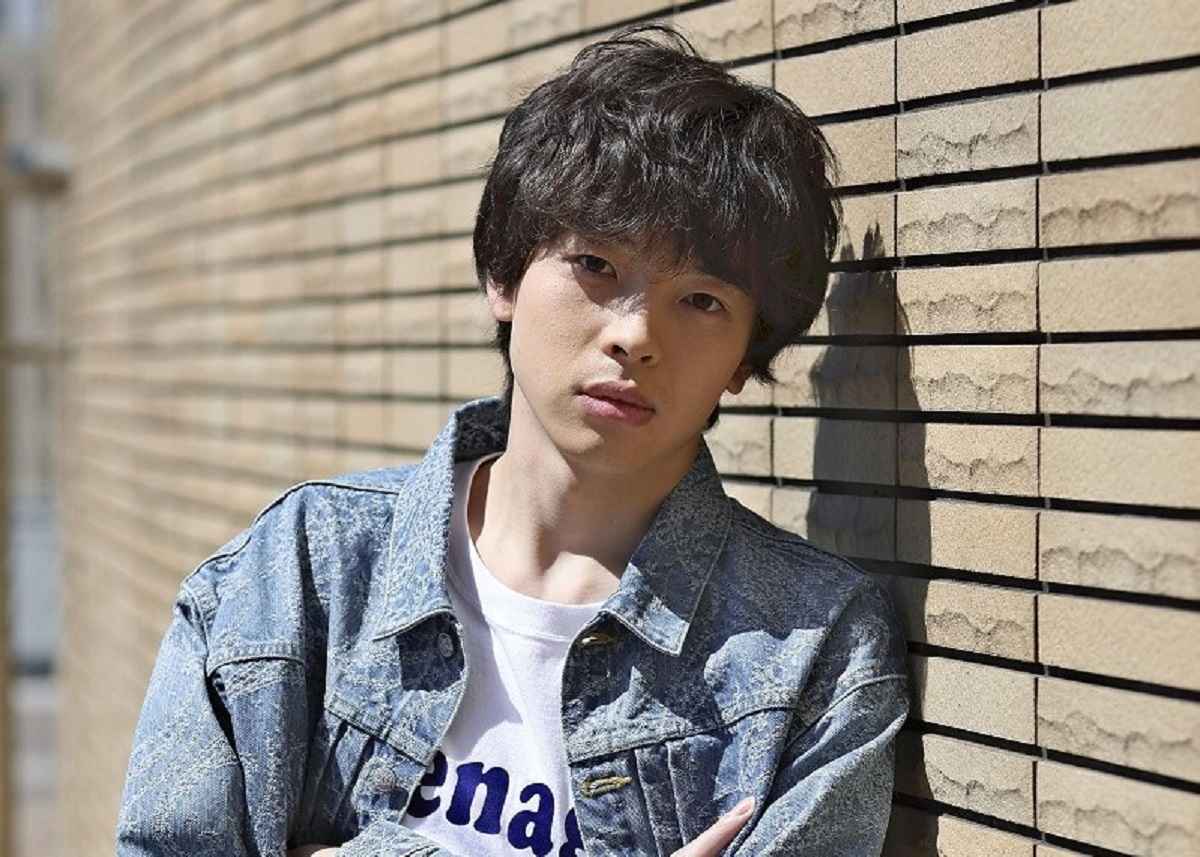 Valuing ‘Uneasy’ Feeling; imase Starts from Zero to Become Musical Sensation - The Japan News